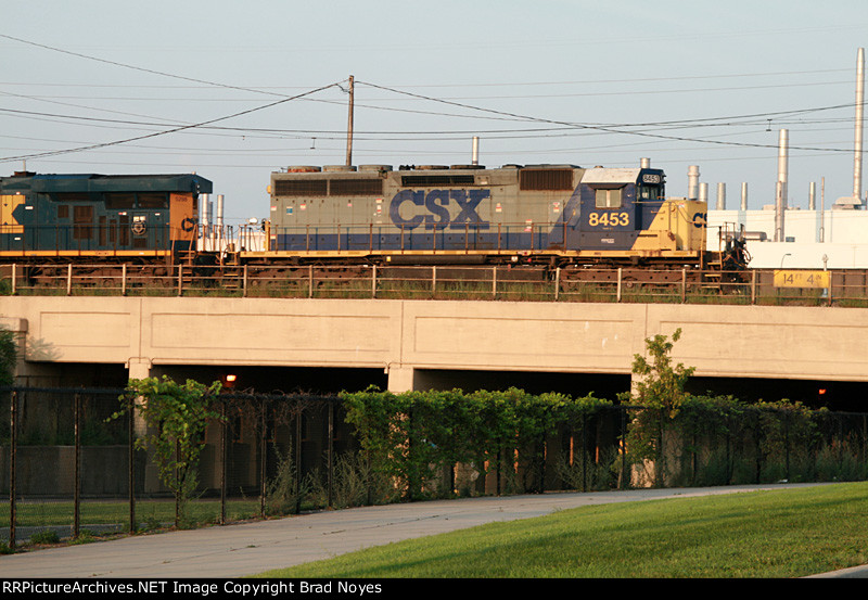 CSX 8453